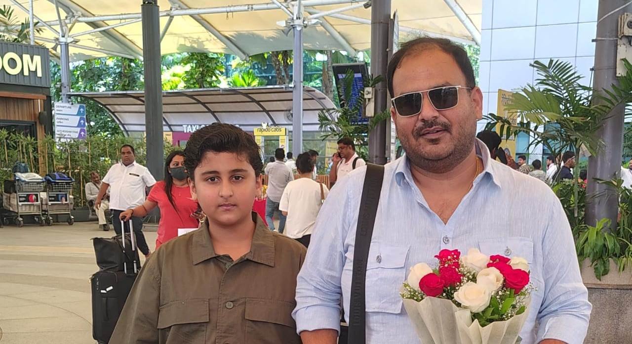 Leader from eastern u.p. Gonda Suraj Singh spotted in Mumbai